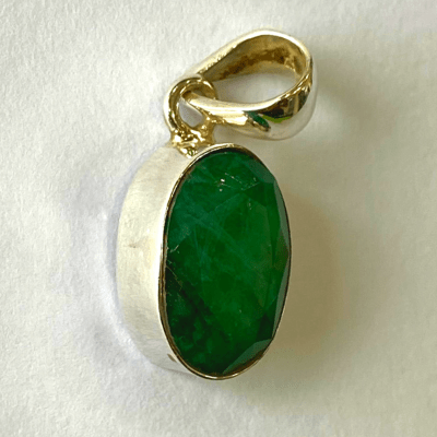 Emerald Silver Pendant | Himalaya Rudraksha Anusandhan Kendra